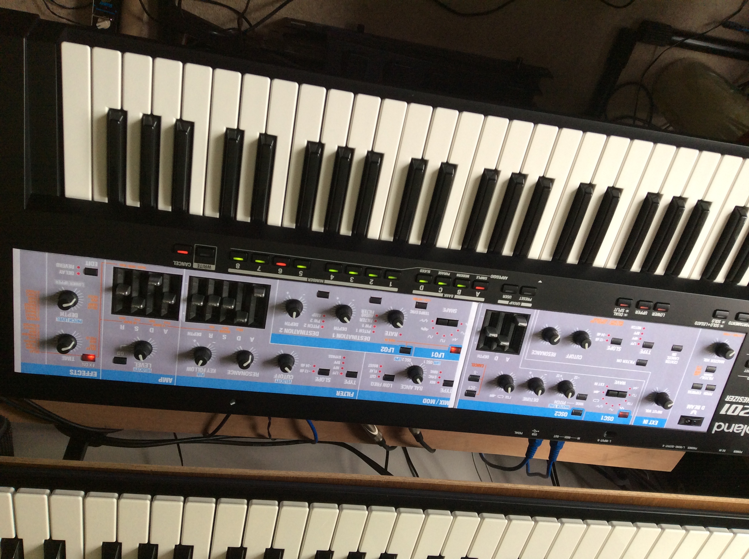 Roland Sh 201
